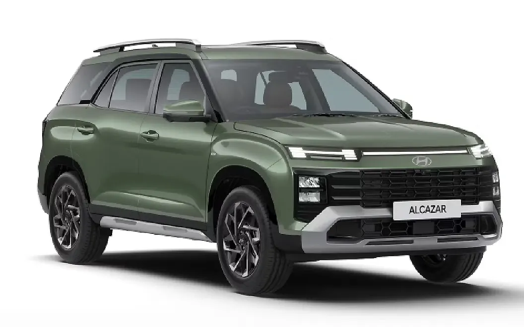 Hyundai Alcazar Images | Alcazar Exterior, Road Test and Interior Photo ...