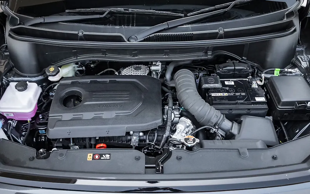 Kia Syros Images | Syros Exterior, Road Test and Interior Photo Gallery