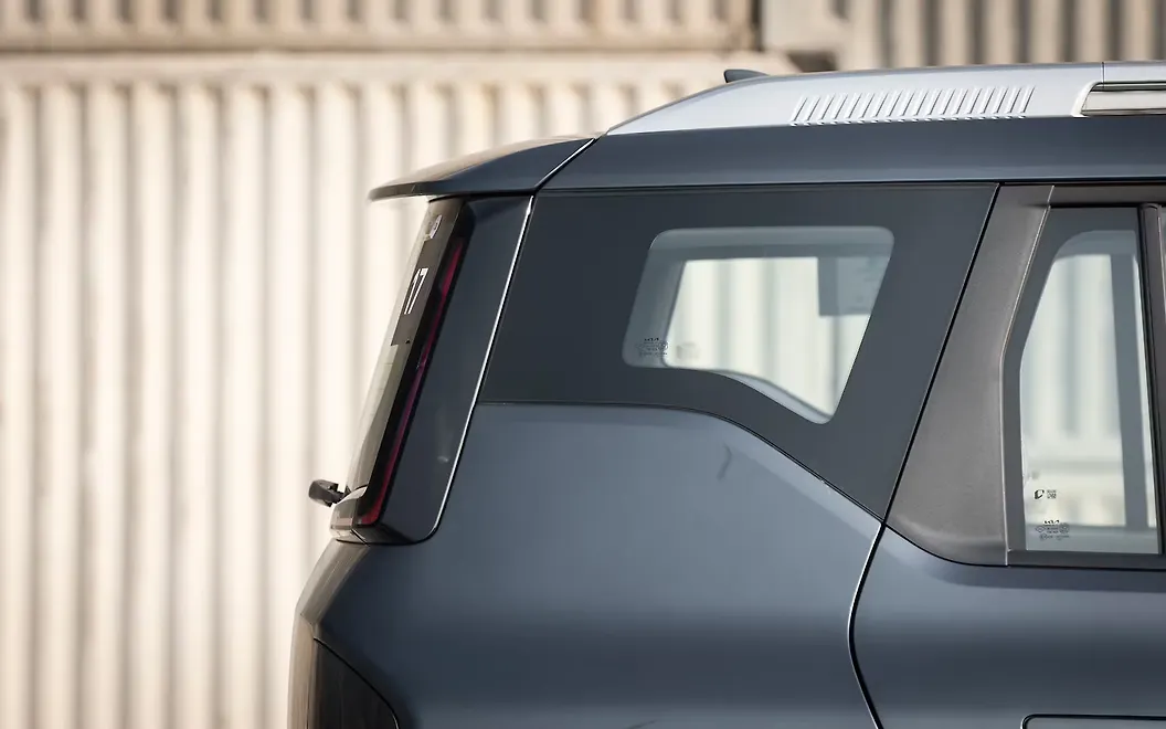 Kia Syros - Right Rear View | Kia Syros Images