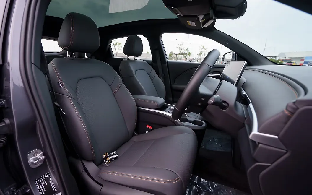 Vinfast VF 6 - Right View | Vinfast VF 6 Images