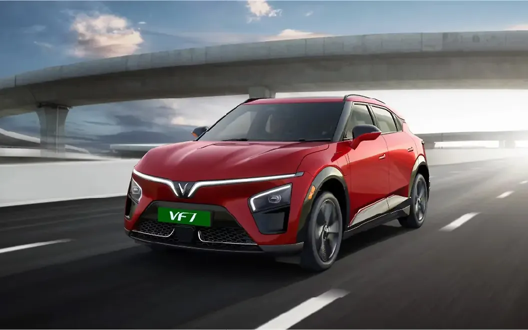 VinFast VF 7 Images | VF 7 Exterior, Road Test and Interior Photo Gallery