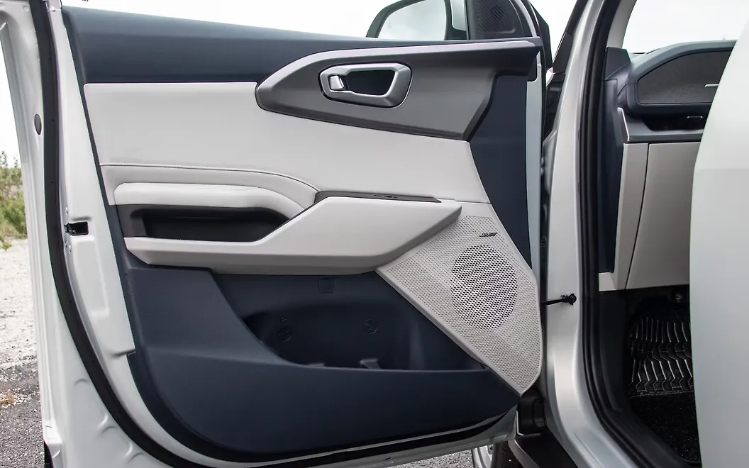 Kia Carens Clavis EV - Front Passenger Door | Kia Carens Clavis EV Images