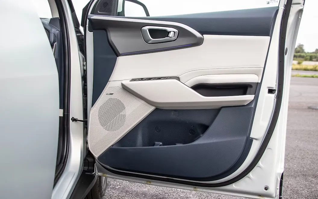 Kia Carens Clavis EV - Rear Passenger Door | Kia Carens Clavis EV Images