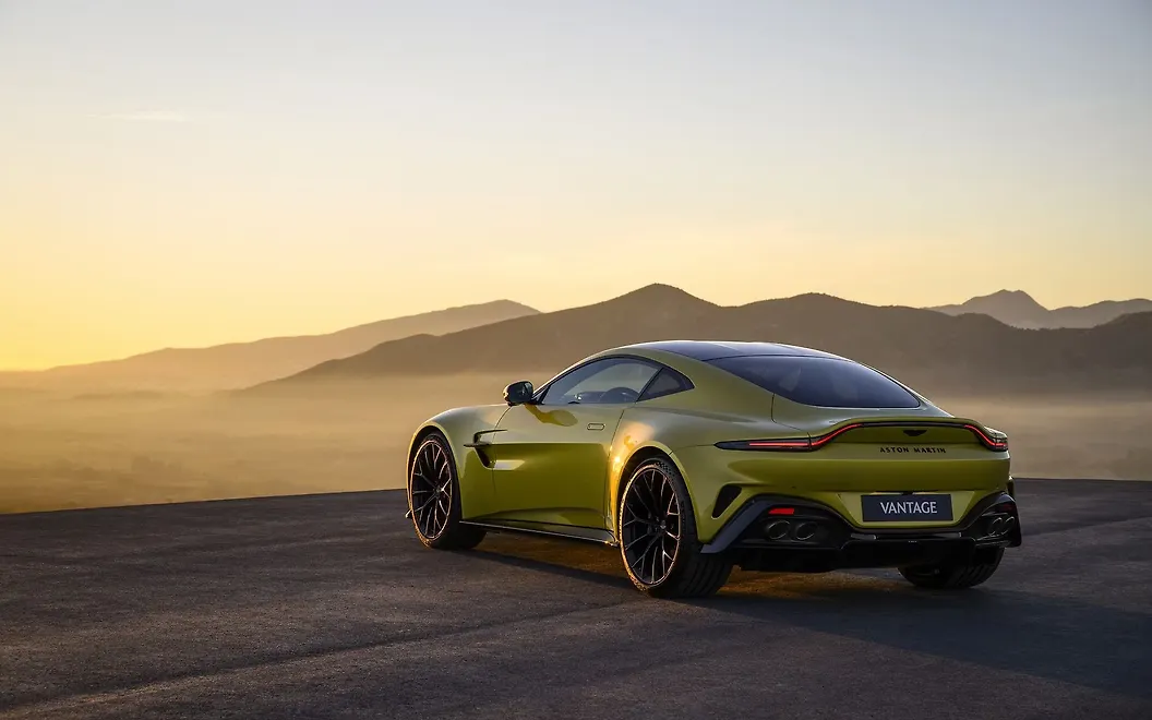 Isuzu V-Cross - Rear View | Isuzu V-Cross Images