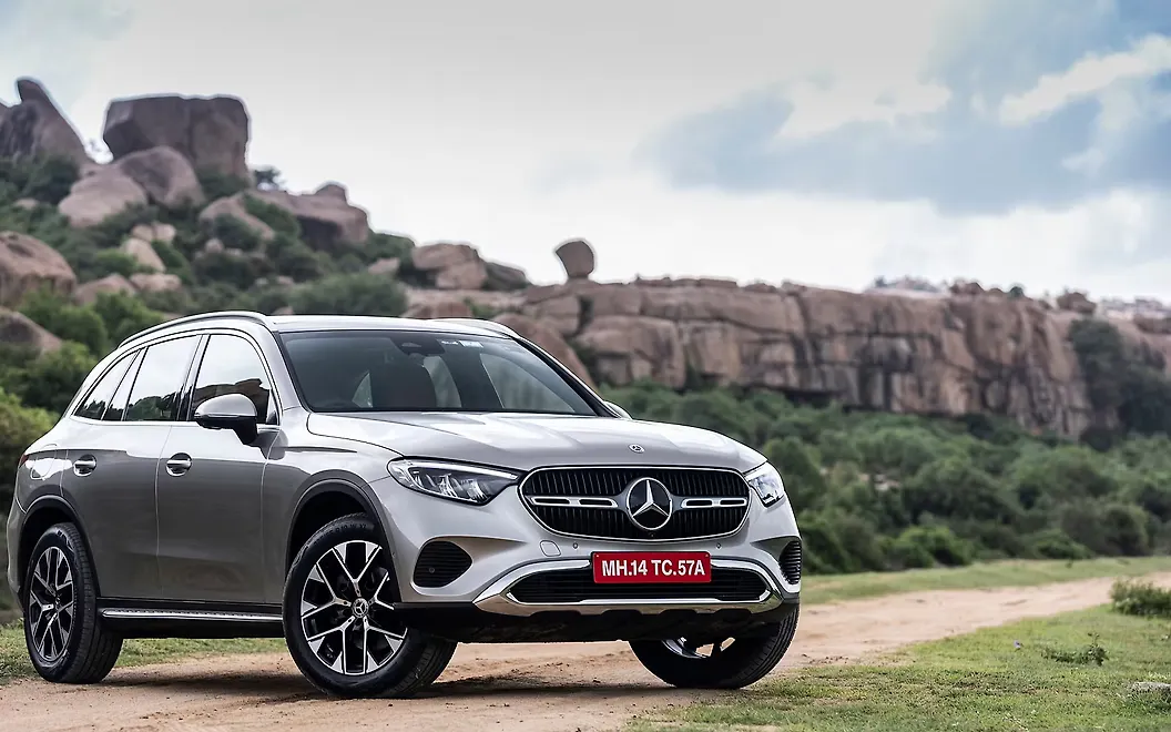 Mercedes-Benz GLC - Front Right View | Mercedes-Benz GLC Images