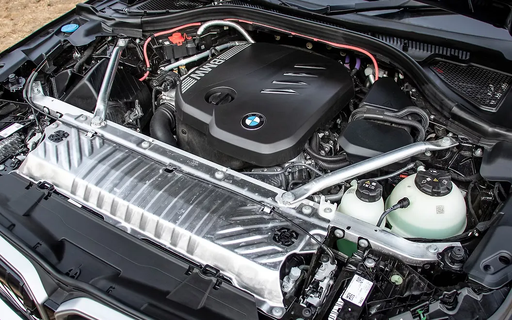 BMW X3 - Engine | BMW X3 Images