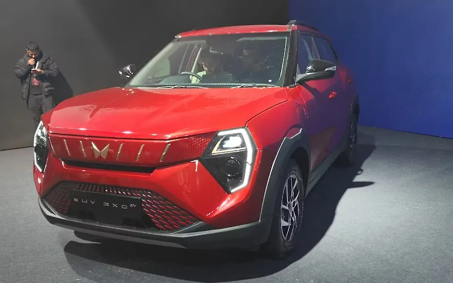 Mahindra XUV 3XO EV - Front Left View | Mahindra XUV 3XO EV Images