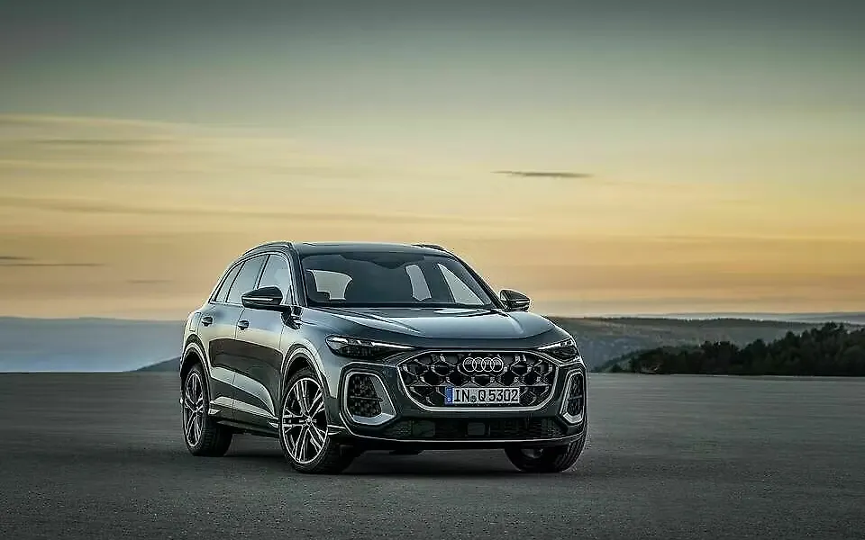 Audi New Q5 third-gen Images | New Q5 third-gen Exterior, Road Test and ...