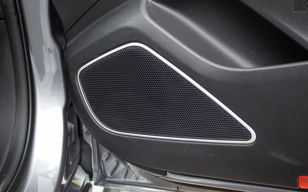 BYD eMax 7 - Front Speakers | BYD eMax 7 Images