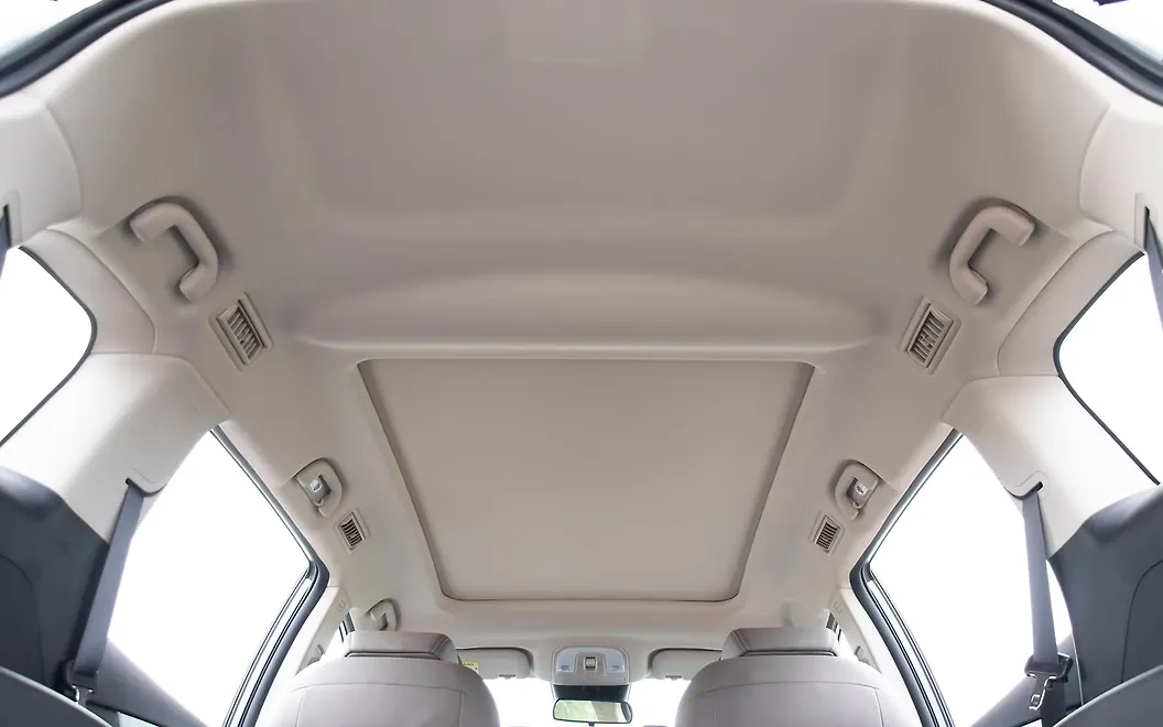 BYD eMax 7 - Cabin Roof | BYD eMax 7 Images