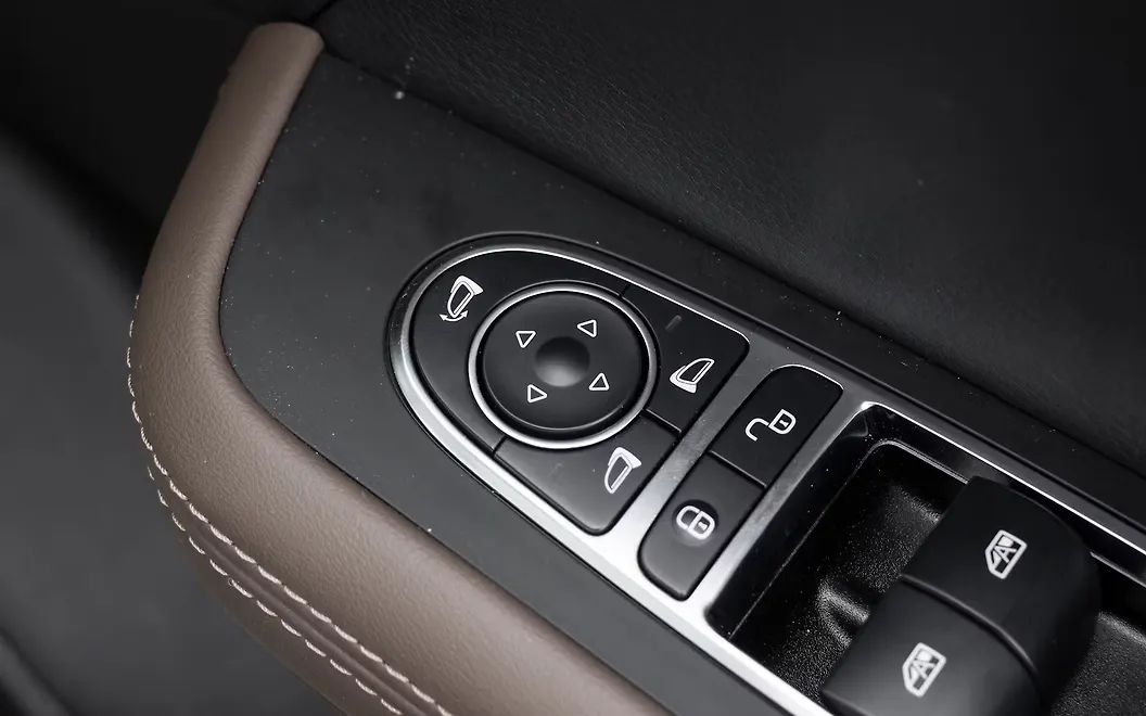 BYD eMax 7 - Third Row AC Controls | BYD eMax 7 Images