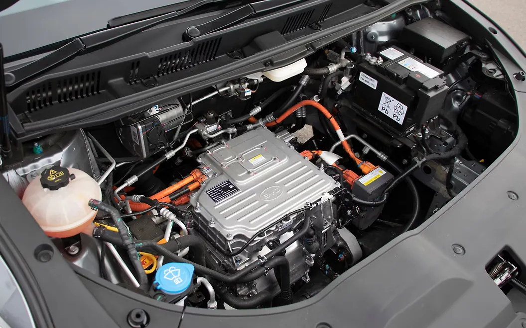 BYD eMax 7 - Rear Windscreen | BYD eMax 7 Images