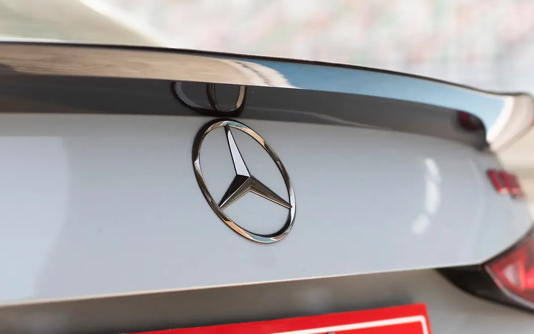 Mercedes-Benz AMG C 63 S E Performance - Brand Logo | Mercedes-Benz AMG ...