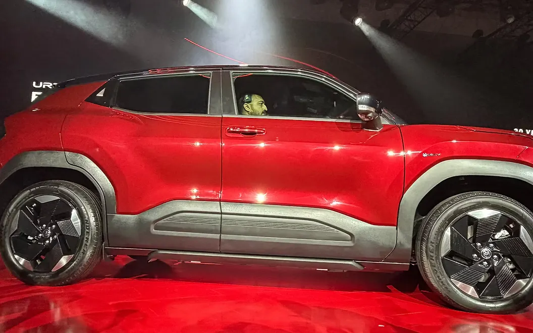 Toyota Urban Cruiser Ebella - Front Right View | Toyota Urban Cruiser ...