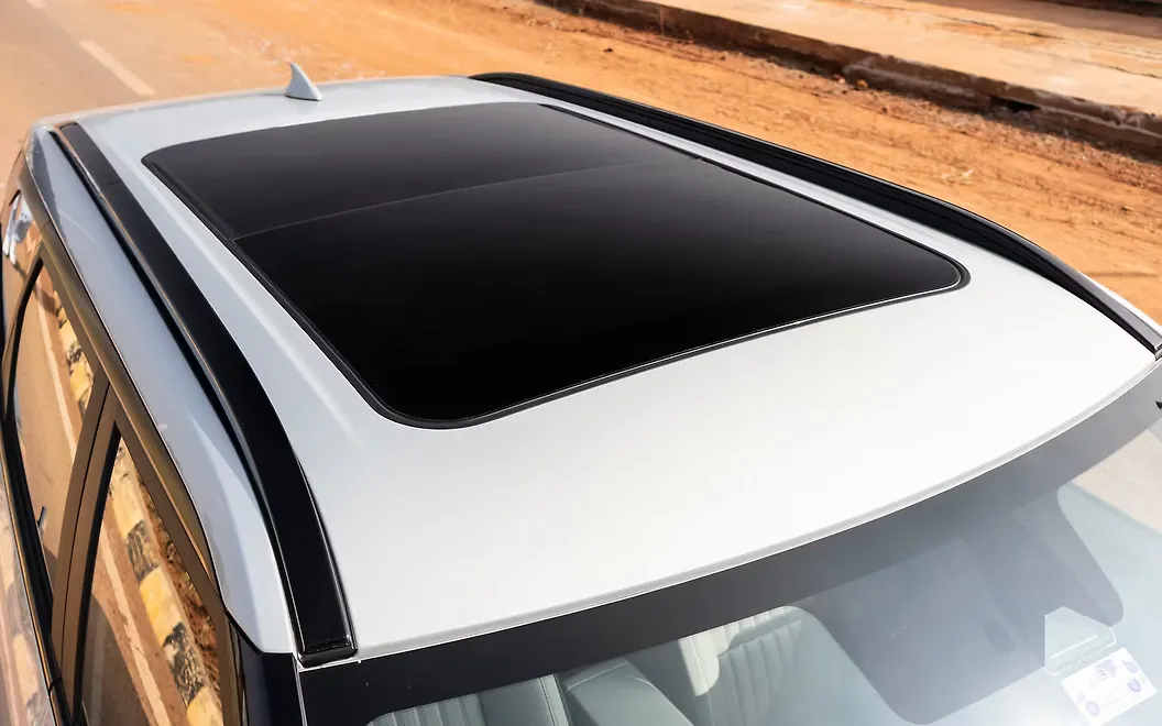 Kia Seltos - Front Windscreen | Kia Seltos Images