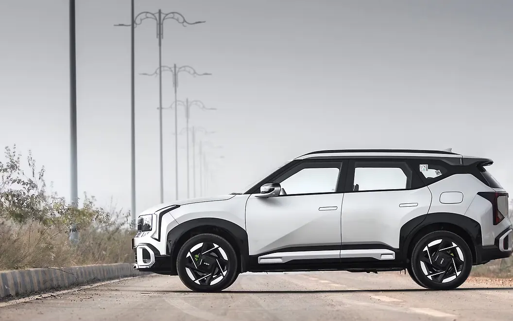 Kia New Seltos - Rear View Mirror | Kia New Seltos Images