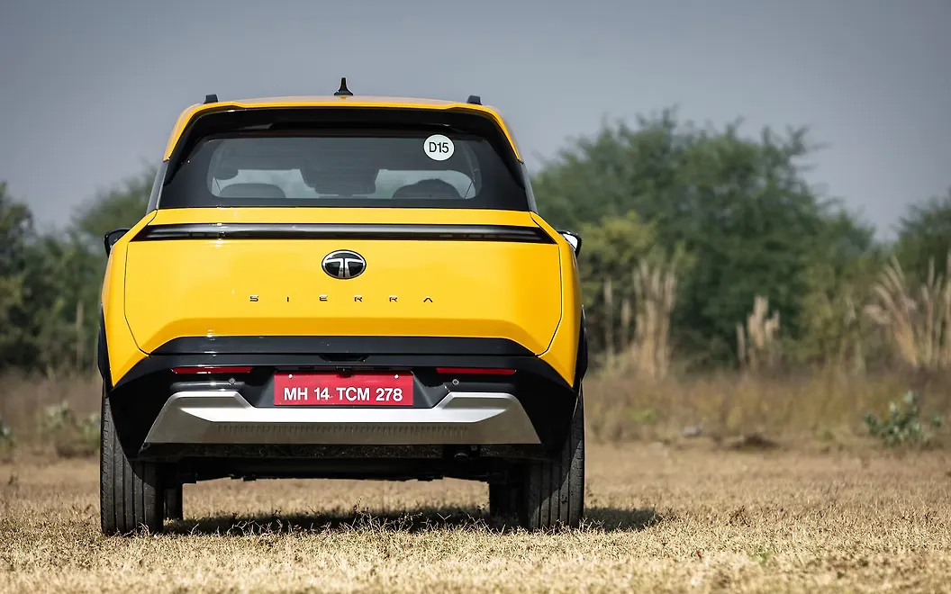 Compare Tata Sierra vs Mahindra XUV 3XO