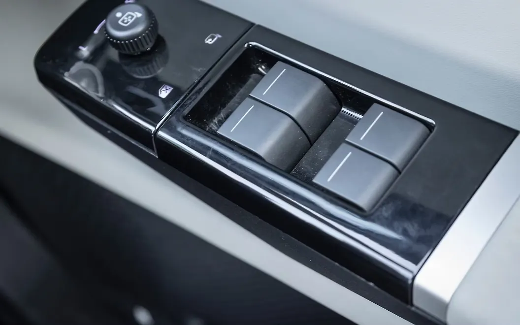 Tata Sierra Interior Images: Sierra Interior Photo Gallery