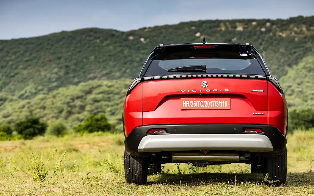 Compare Maruti Victoris vs Maruti Grand Vitara