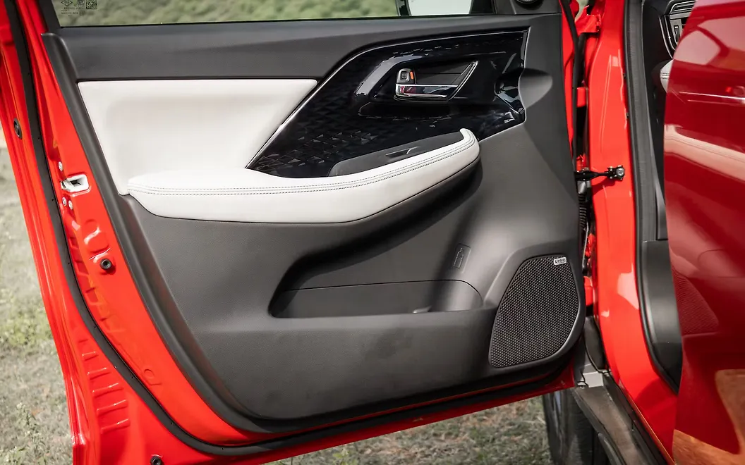 Maruti Suzuki Victoris Interior Images: Victoris Interior Photo Gallery