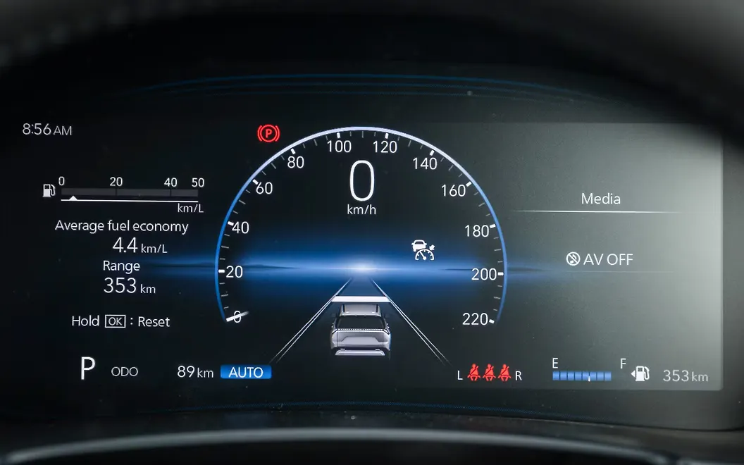 Compare MG Hector Plus vs Kia Carens Clavis vs Maruti Victoris