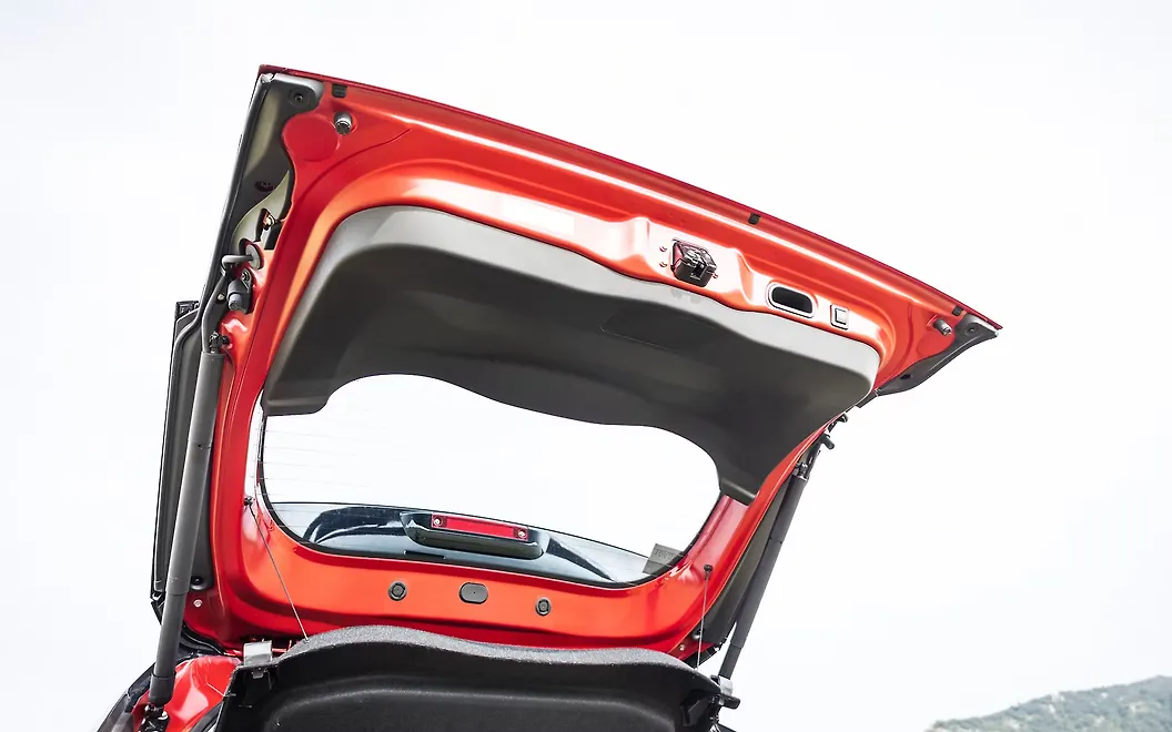 Maruti Suzuki Victoris Interior Images: Victoris Interior Photo Gallery