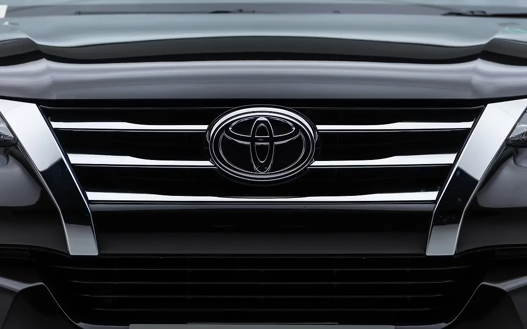 Toyota Fortuner [2016-2021] Images | Fortuner [2016-2021] Exterior ...