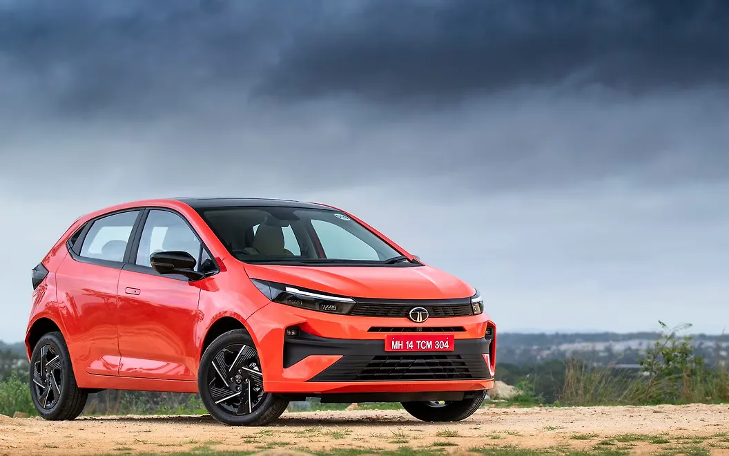 Tata Altroz - Right Rear View | Tata Altroz Images