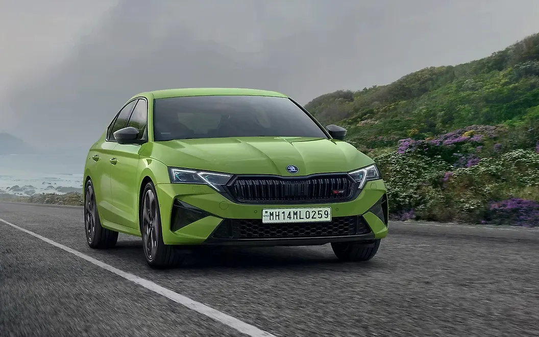 Skoda Octavia RS Images | Octavia RS Exterior, Road Test and Interior ...