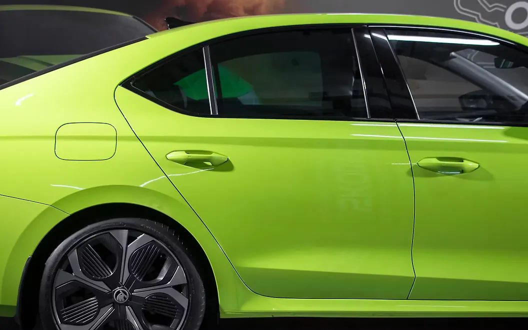 Skoda Octavia RS - Front Left View | Skoda Octavia RS Images