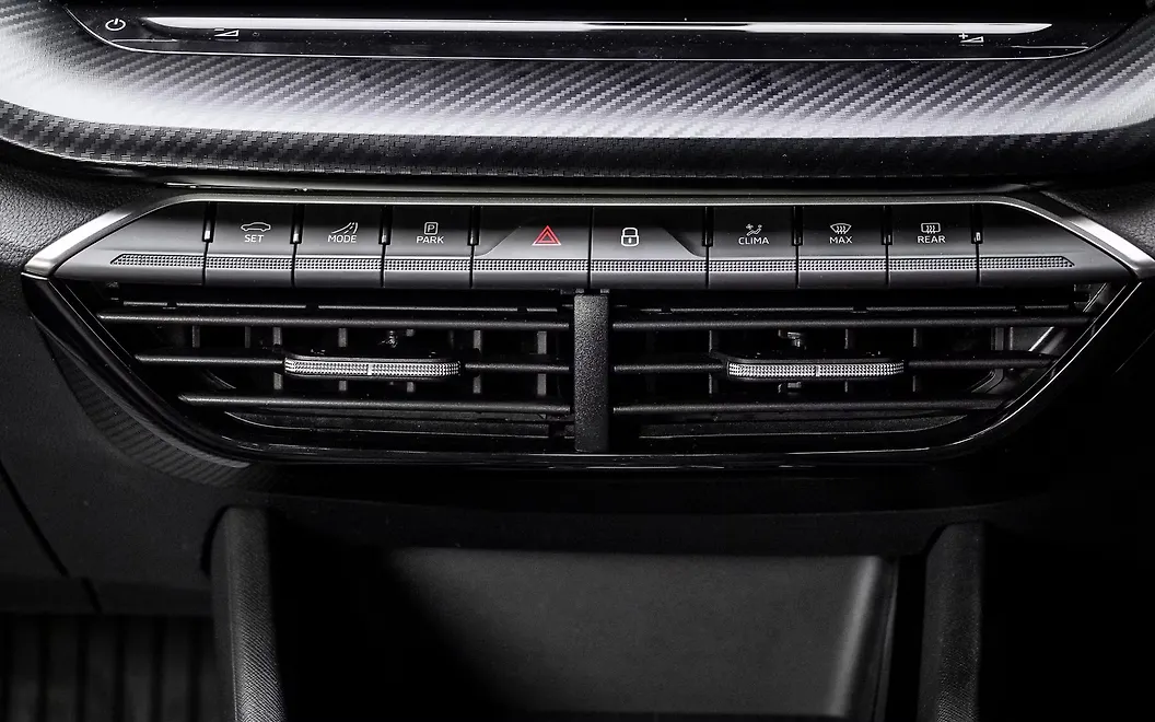 Skoda Octavia RS - Front AC Vents | Skoda Octavia RS Images