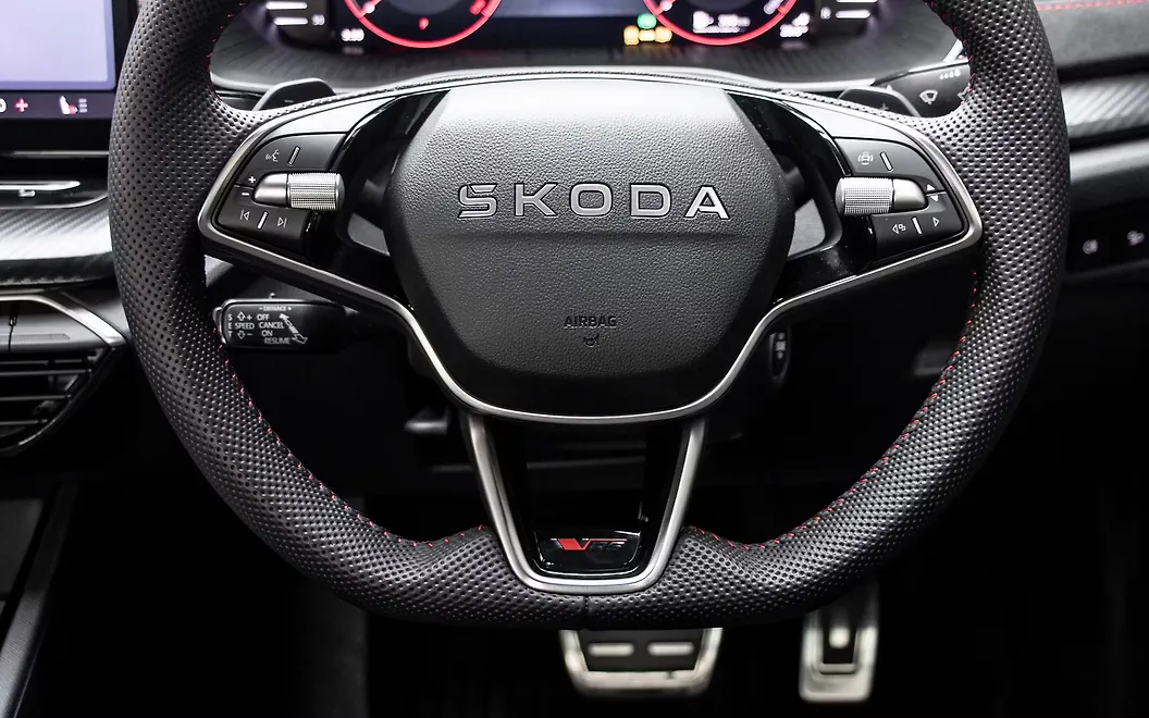 Skoda Octavia RS - Steering | Skoda Octavia RS Images