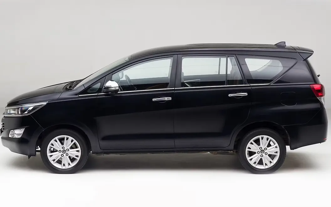 54 Toyota Innova Crysta [2016-2020] Images | Innova Crysta [2016-2020 ...