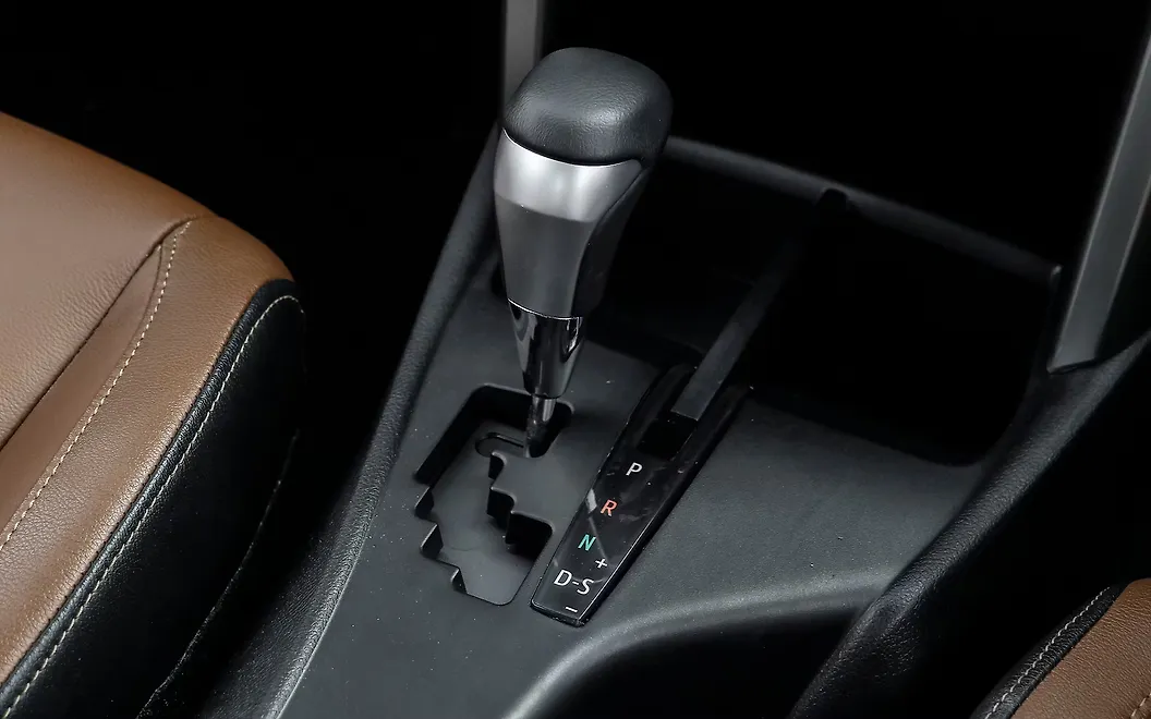 Toyota Innova Crysta [2016-2020] - Bootspace | Toyota Innova Crysta ...