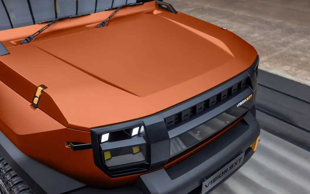 Mahindra Vision SXT - Bonnet | Mahindra Vision SXT Images
