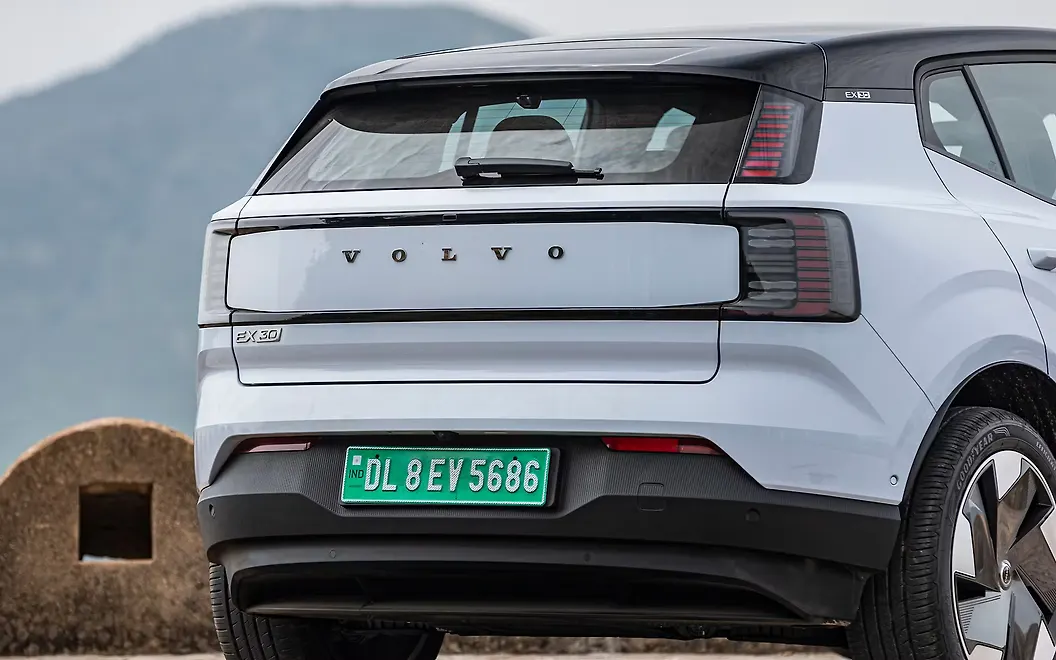 Volvo EX30 - Right Rear View | Volvo EX30 Images