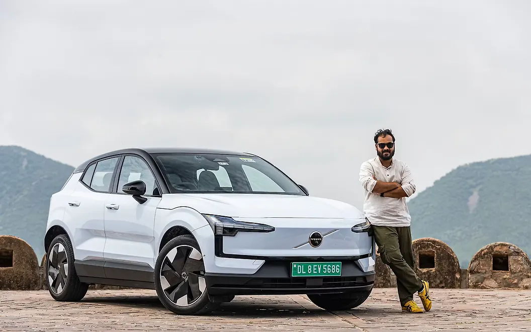 Volvo EX30 - Rear View | Volvo EX30 Images