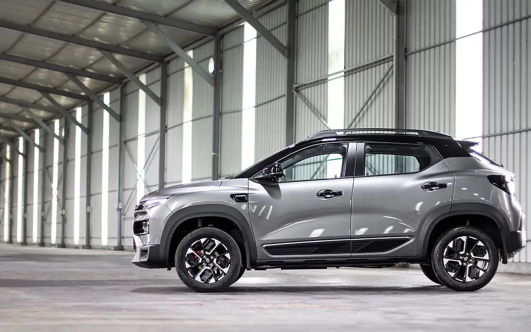 Nissan Magnite - Left View | Nissan Magnite Images