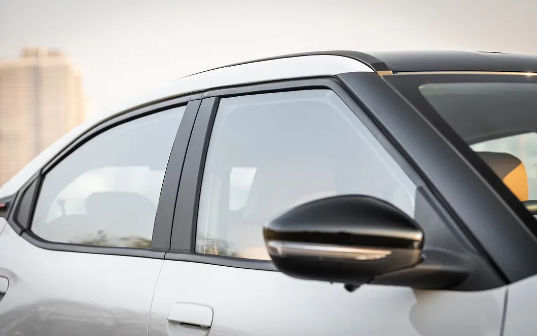 Citroen Basalt X - Side Rear View | Citroen Basalt X Images