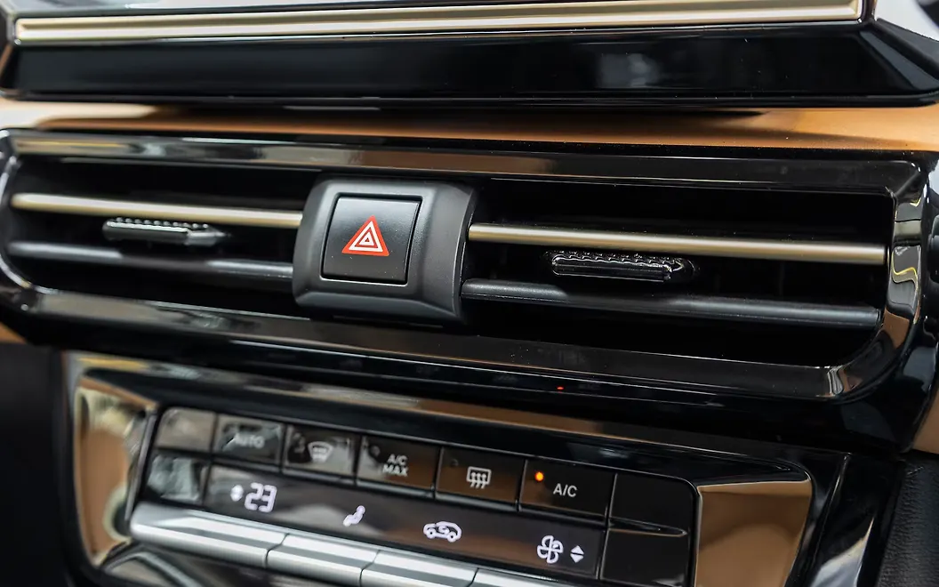 Citroen Basalt X - Dashboard Switches | Citroen Basalt X Images