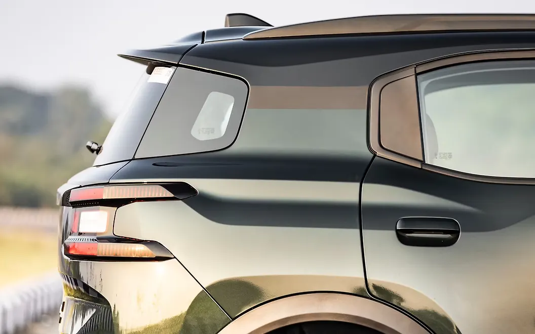 Citroen Aircross X - Side Rear View | Citroen Aircross X Images