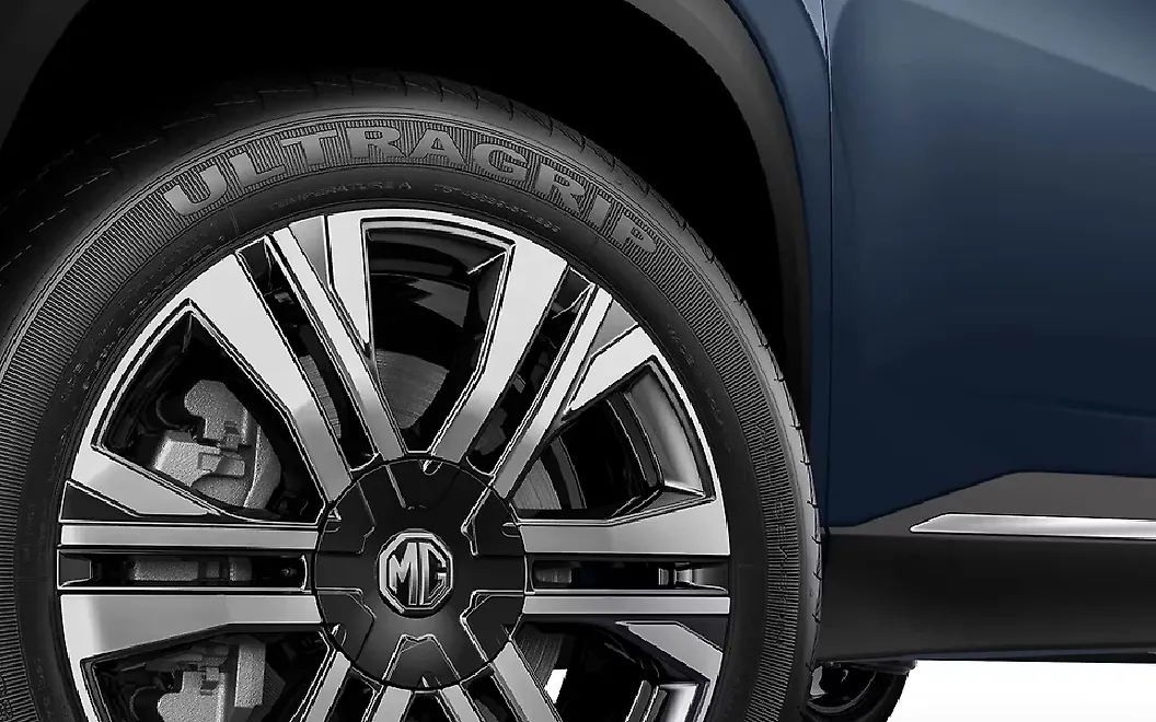 MG Hector Plus - Right Rear View | MG Hector Plus Images