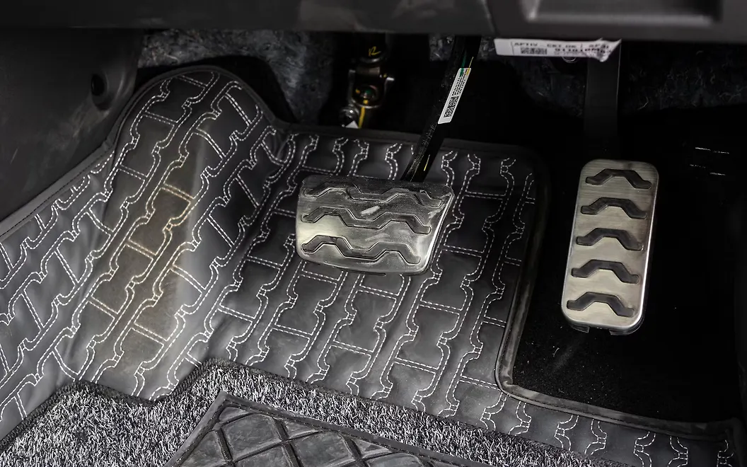 Kia Seltos - Push Button Start/Stop | Kia Seltos Images