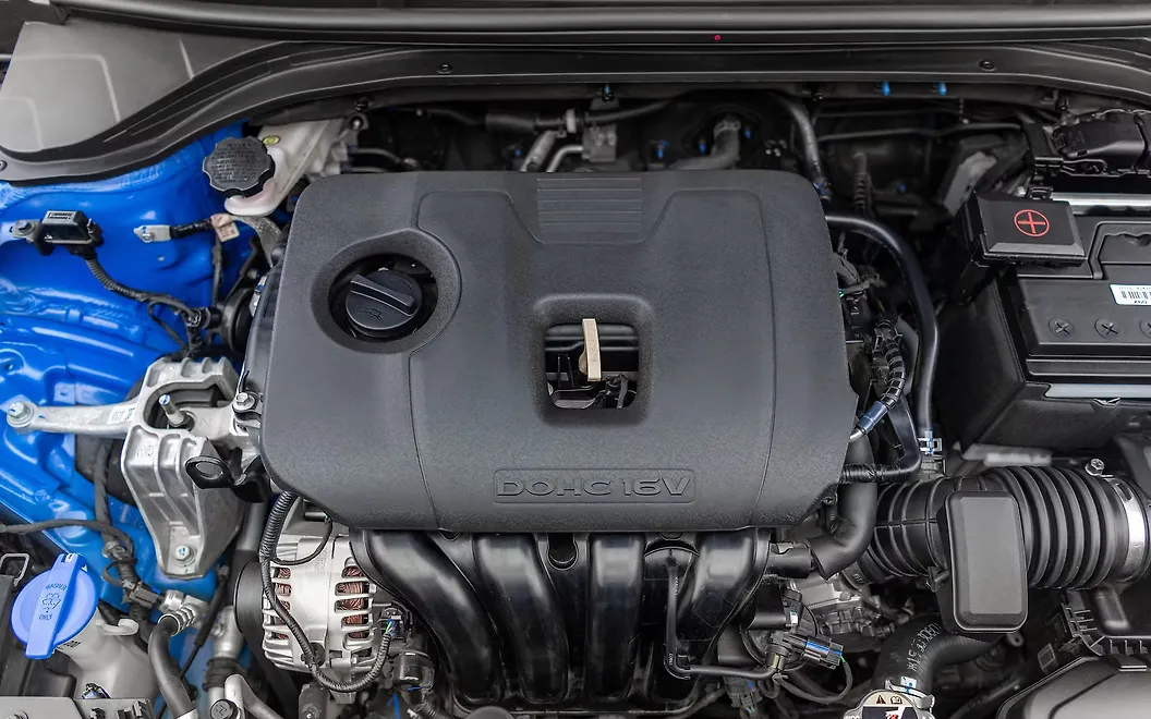 Discontinued Hyundai Elantra 2016 Images