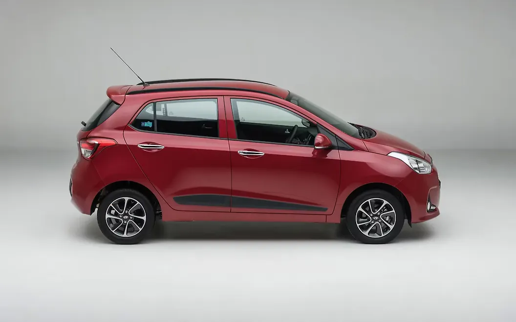 Hyundai Grand i10 - Front Left View | 49 Hyundai Grand i10 Images
