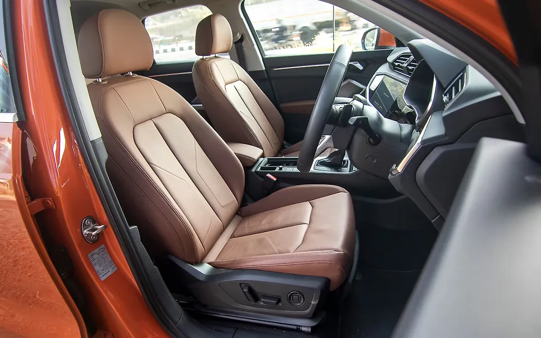 Audi Q3 - Rear Passenger Seats | Audi Q3 Images