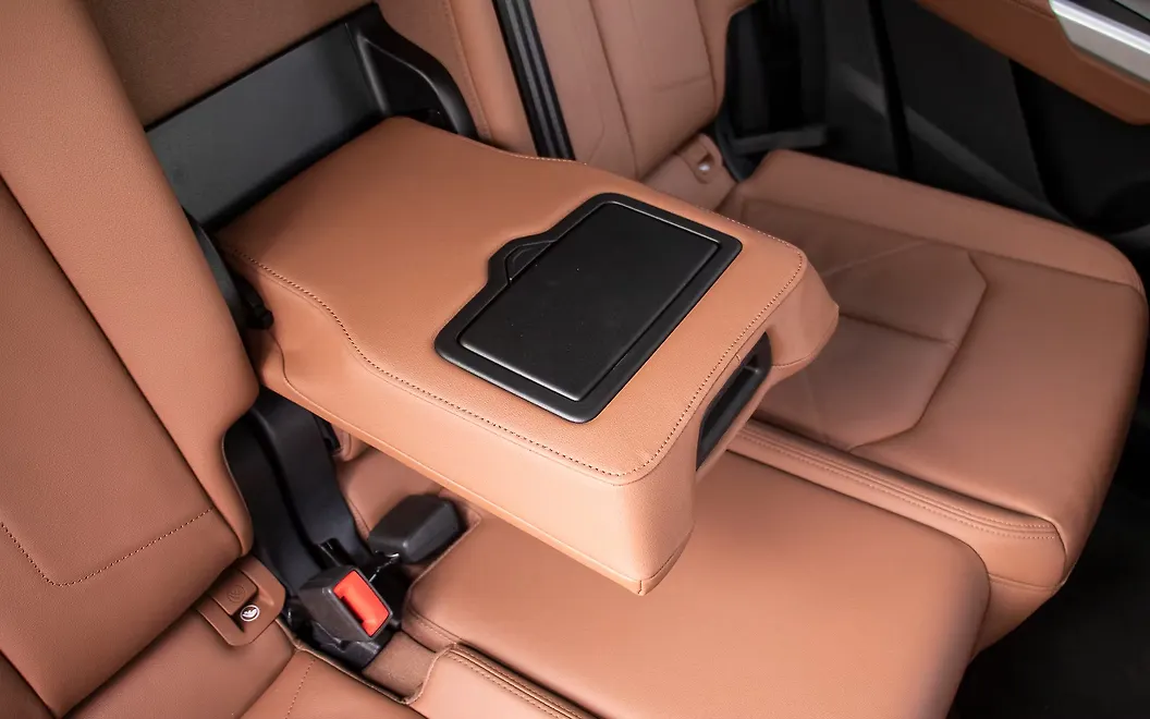 Audi Q3 - Arm Rest in Rear Passenger Seats | Audi Q3 Images