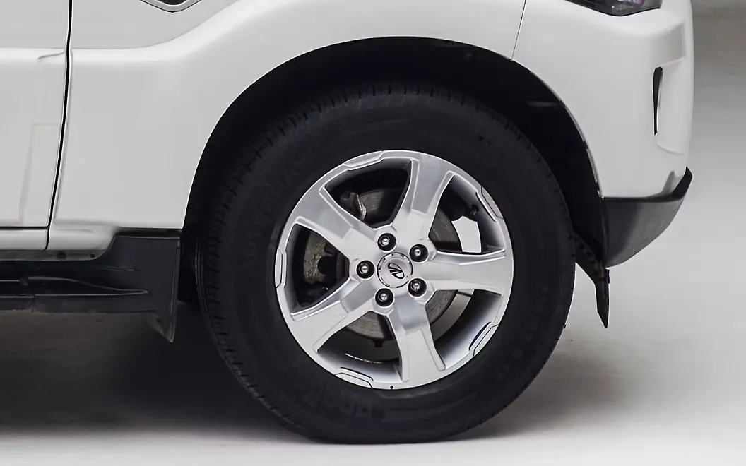 52 Mahindra Scorpio Images | Scorpio Exterior, Road Test and Interior ...