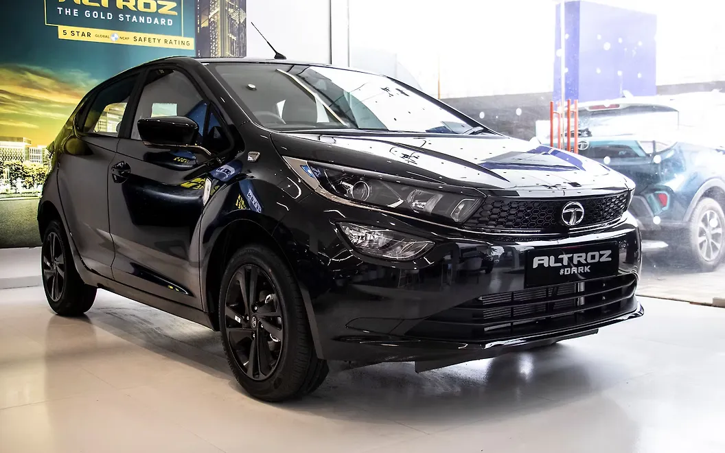 Tata Altroz - Back View | 76 Tata Altroz Images