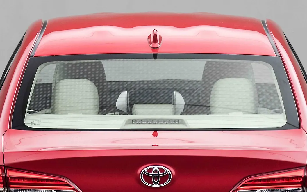 Toyota Yaris - Side Rear View | 51 Toyota Yaris Images